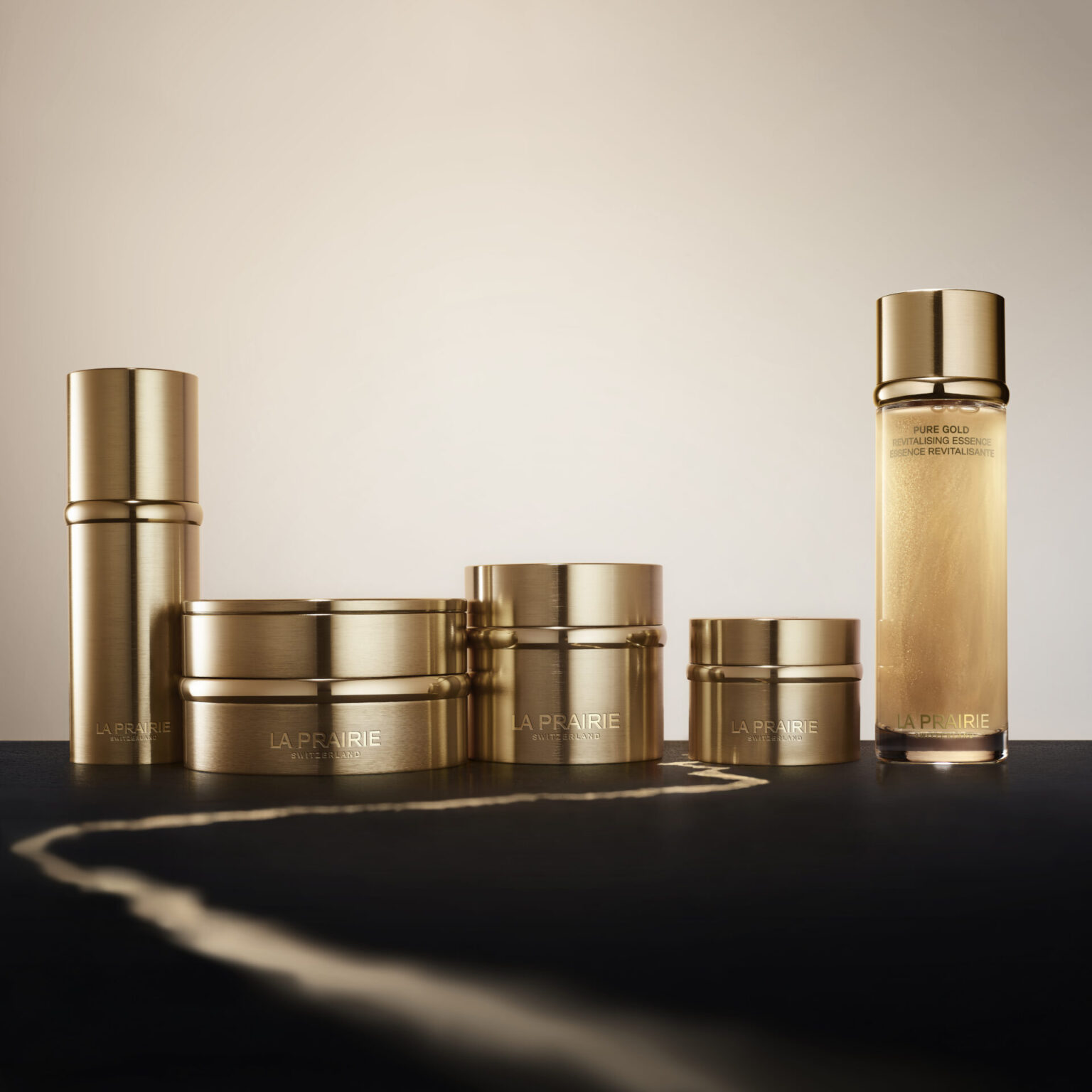 La Prairie Pure Gold Revitalising Essence nuova skincare di lusso anti ...